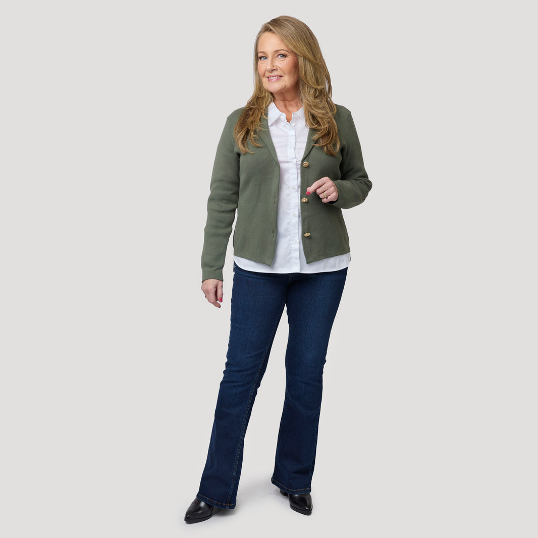 Joyshop - Damkläder - Mode med bra passform och tidlös design online